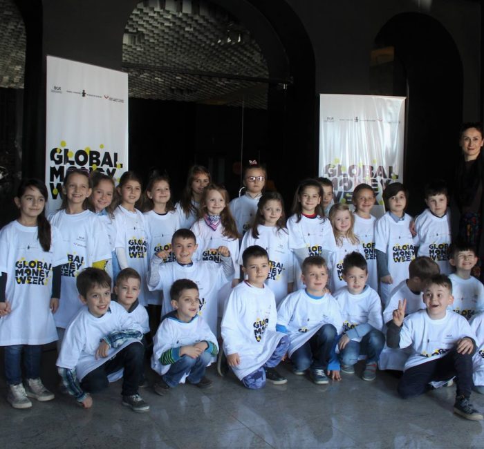 Muzeu Kombëtar i Kosovës - MonokroM